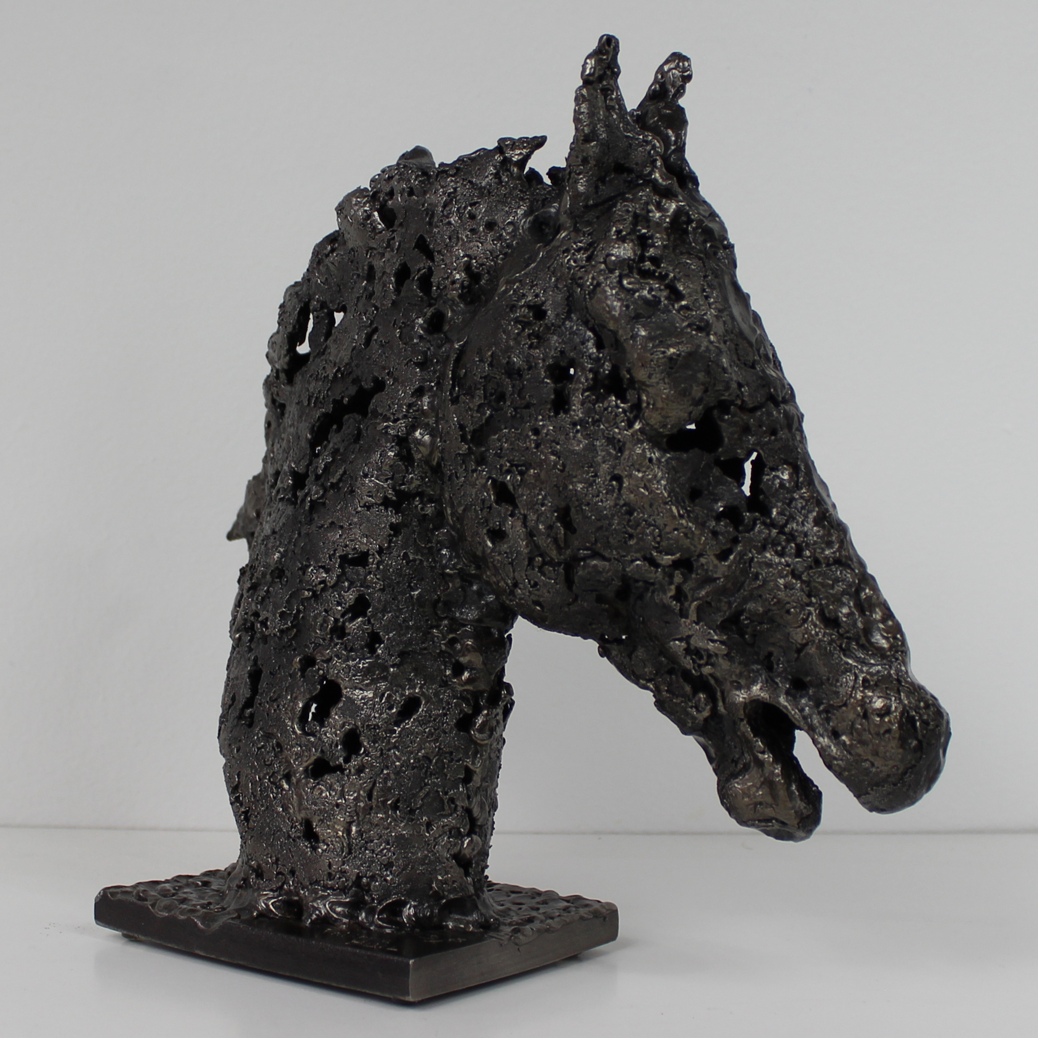 Cheval Barbe – Sculpture animal tête de cheval bronze acier – horse ...